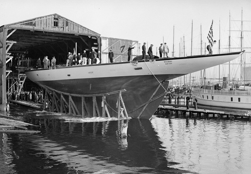 L. Francis Herreshoff WHIRLWIND - Classic Sailboats