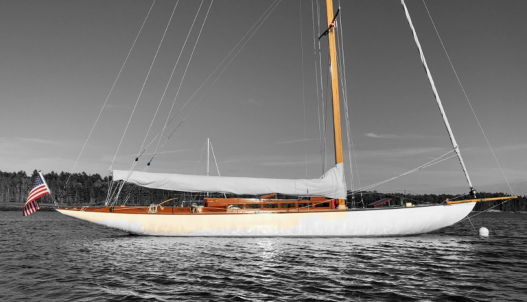 N.G. Herreshoff Buzzards Bay 30 MASHNEE - Classic Sailboats